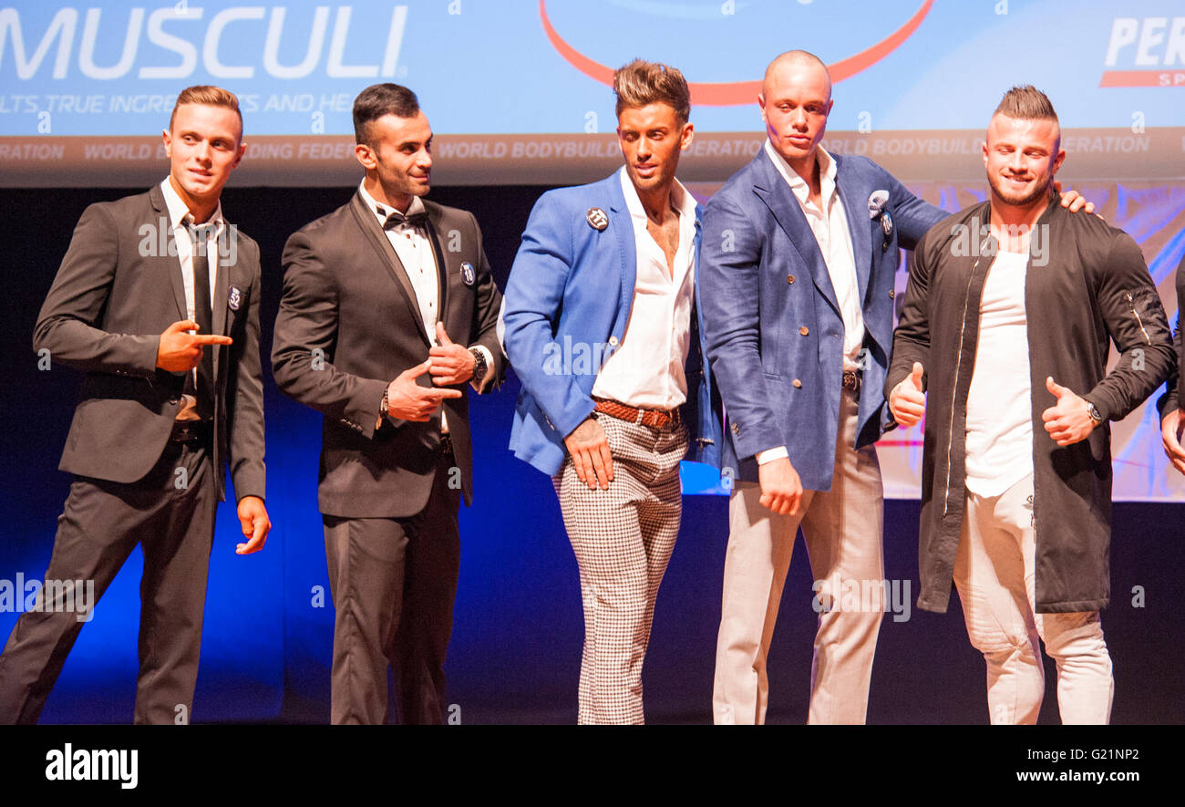 MAASTRICHT, THE NETHERLANDS - OCTOBER 25, 2015: Male fitness models ...