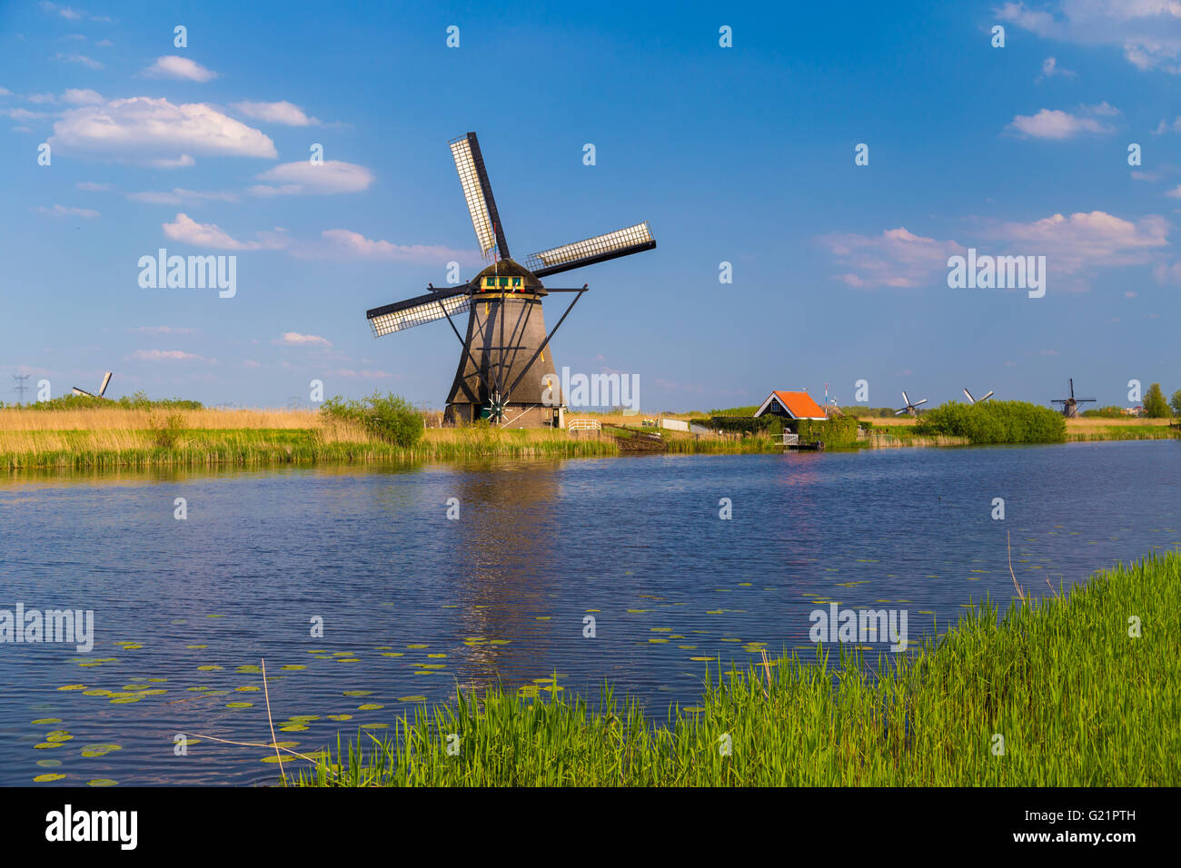 Famous dutch windmills hi-res stock photography and images - Alamy