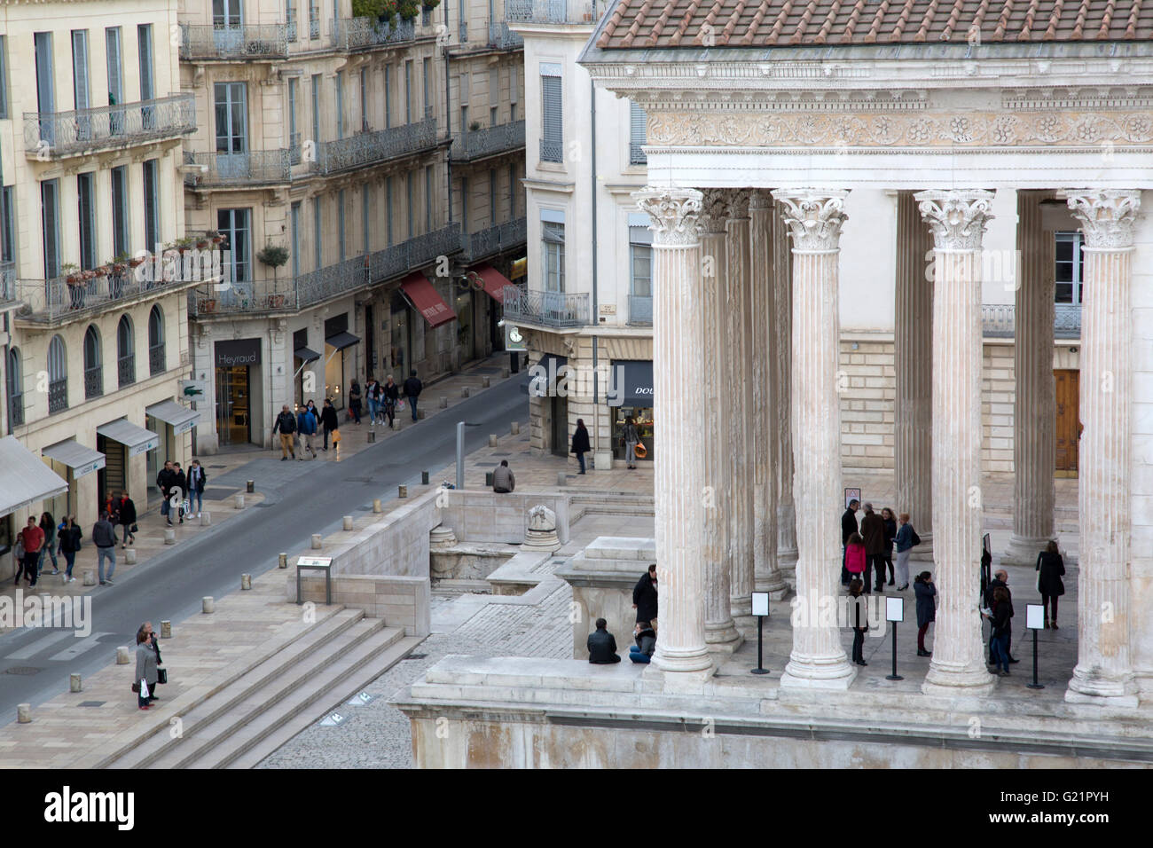 Maison Carree Roman Temple, Nimes, France, Europe Stock Photo - Alamy