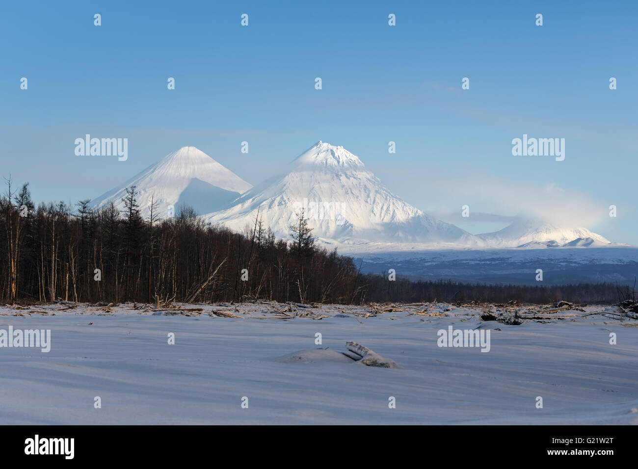 Klyuchevskaya sopka volcano hi-res stock photography and images - Alamy