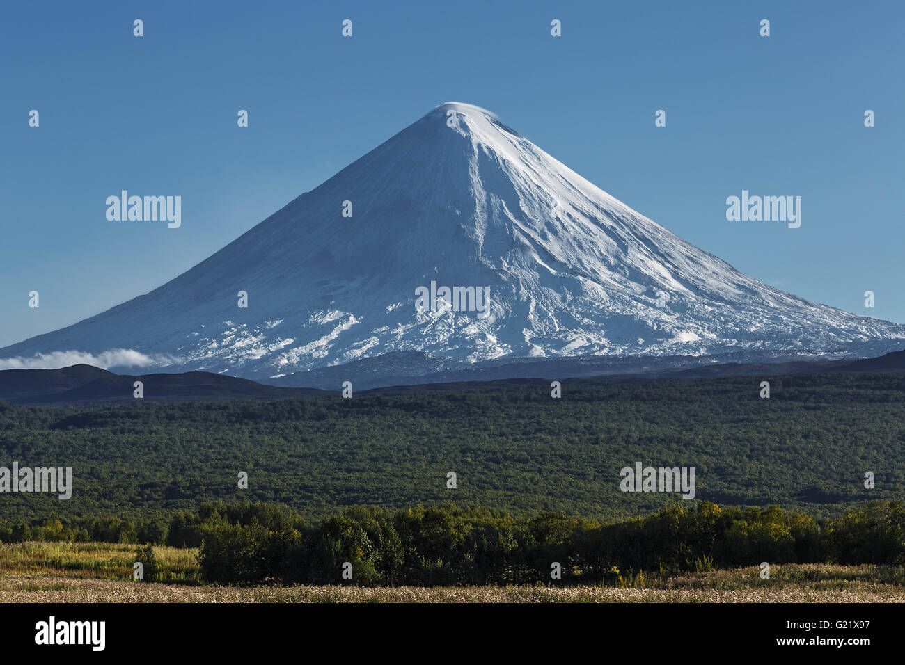Klyuchevskaya Sopka (Klyuchevskoy Volcano) - highest mountain on ...