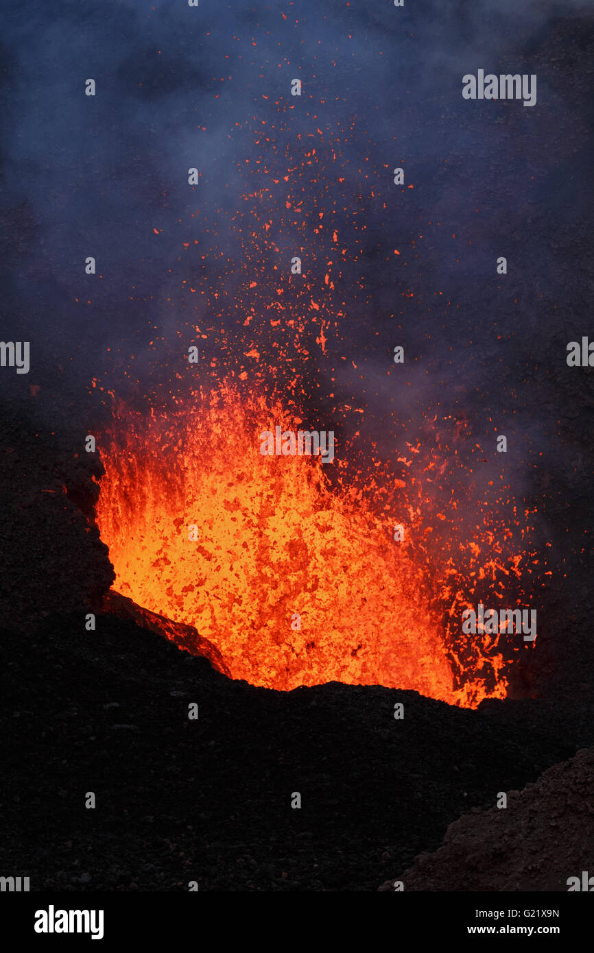 Beautiful landscape: eruption Tolbachik Volcano - fountain lava from ...