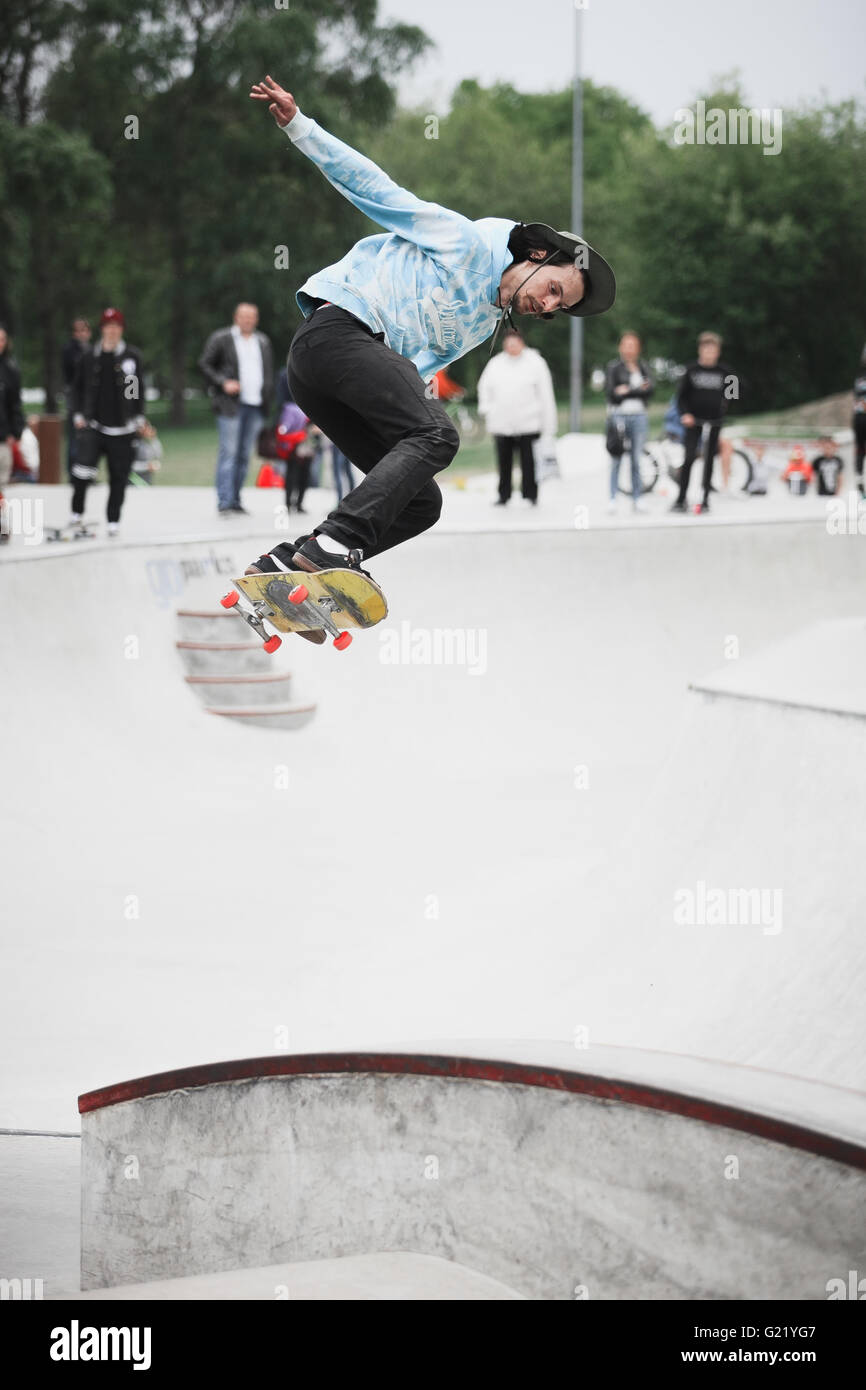MOSCOW - 15 MAY, 2016 : Street skateboarding contest by Levi's and ...