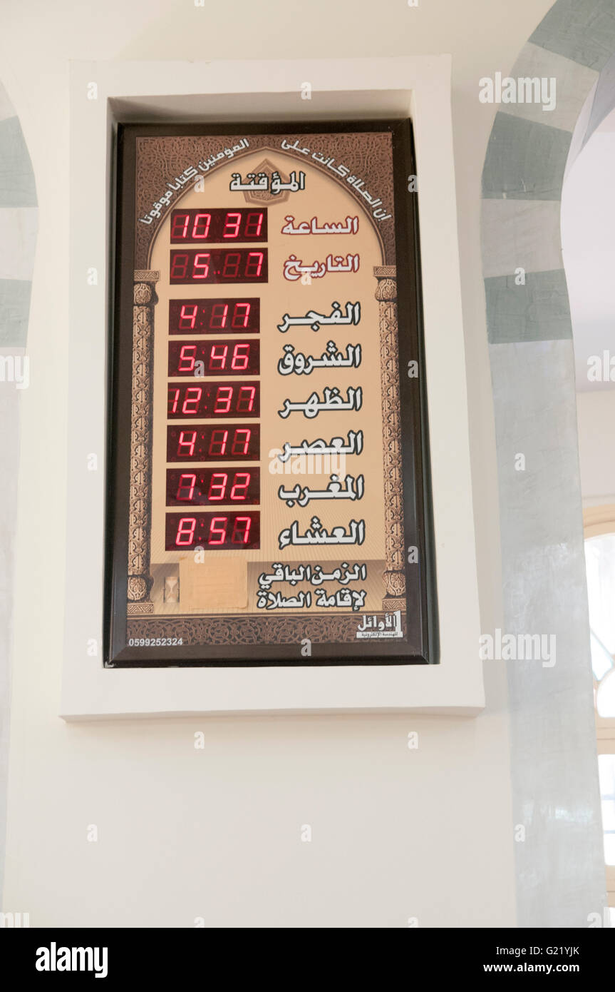 Prayer table hi-res stock photography and images - Alamy