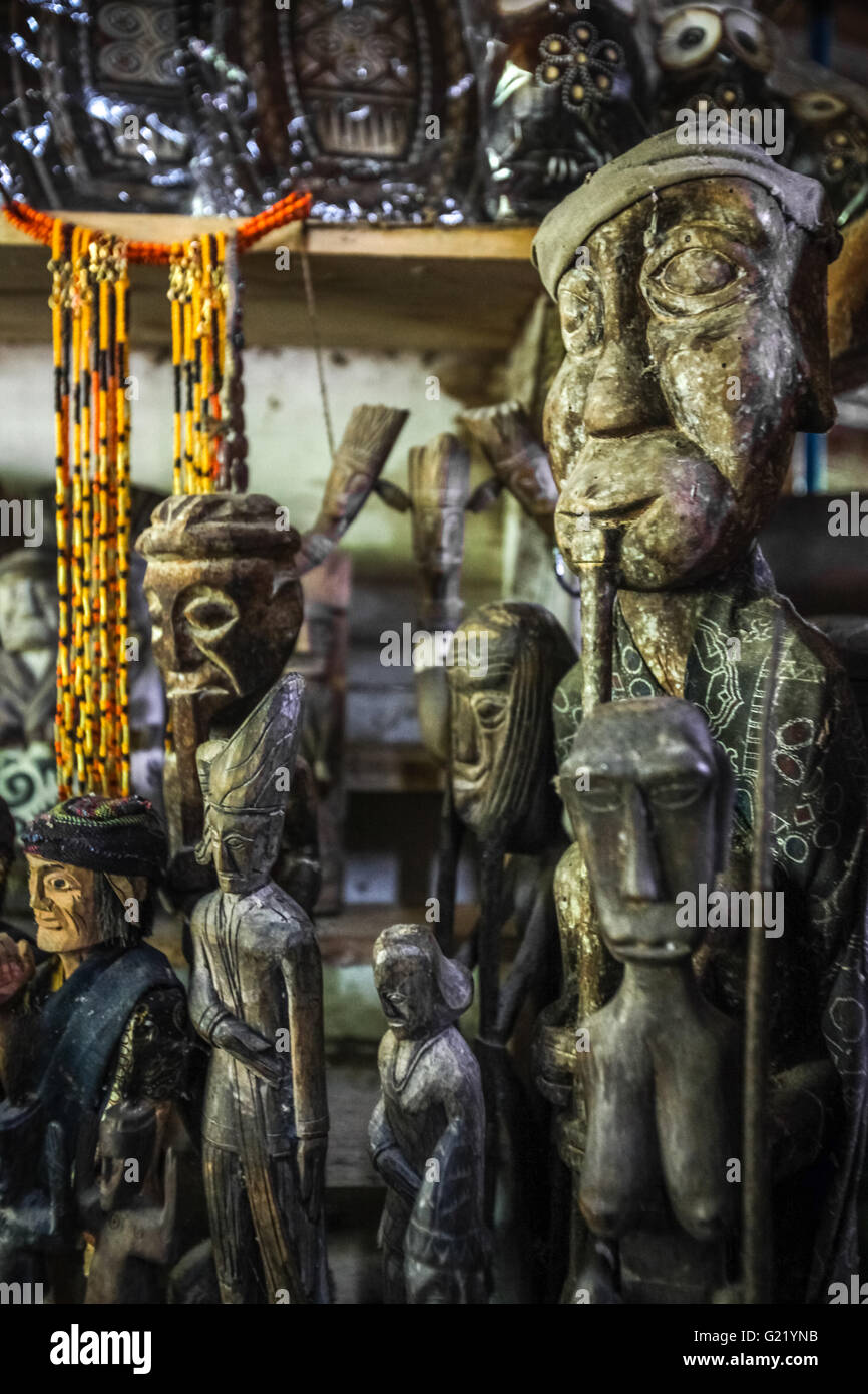 Toraja Sculptures High Resolution Stock Photography and Images - Alamy