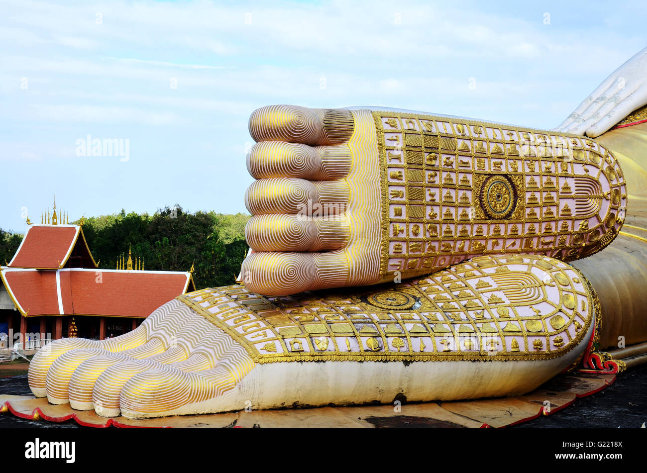Buddha's foot print with the description of the lives of Reclining ...