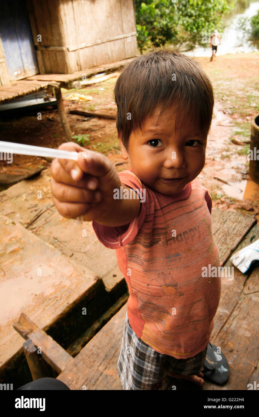 Amazon rainforest children indians hi-res stock photography and images ...