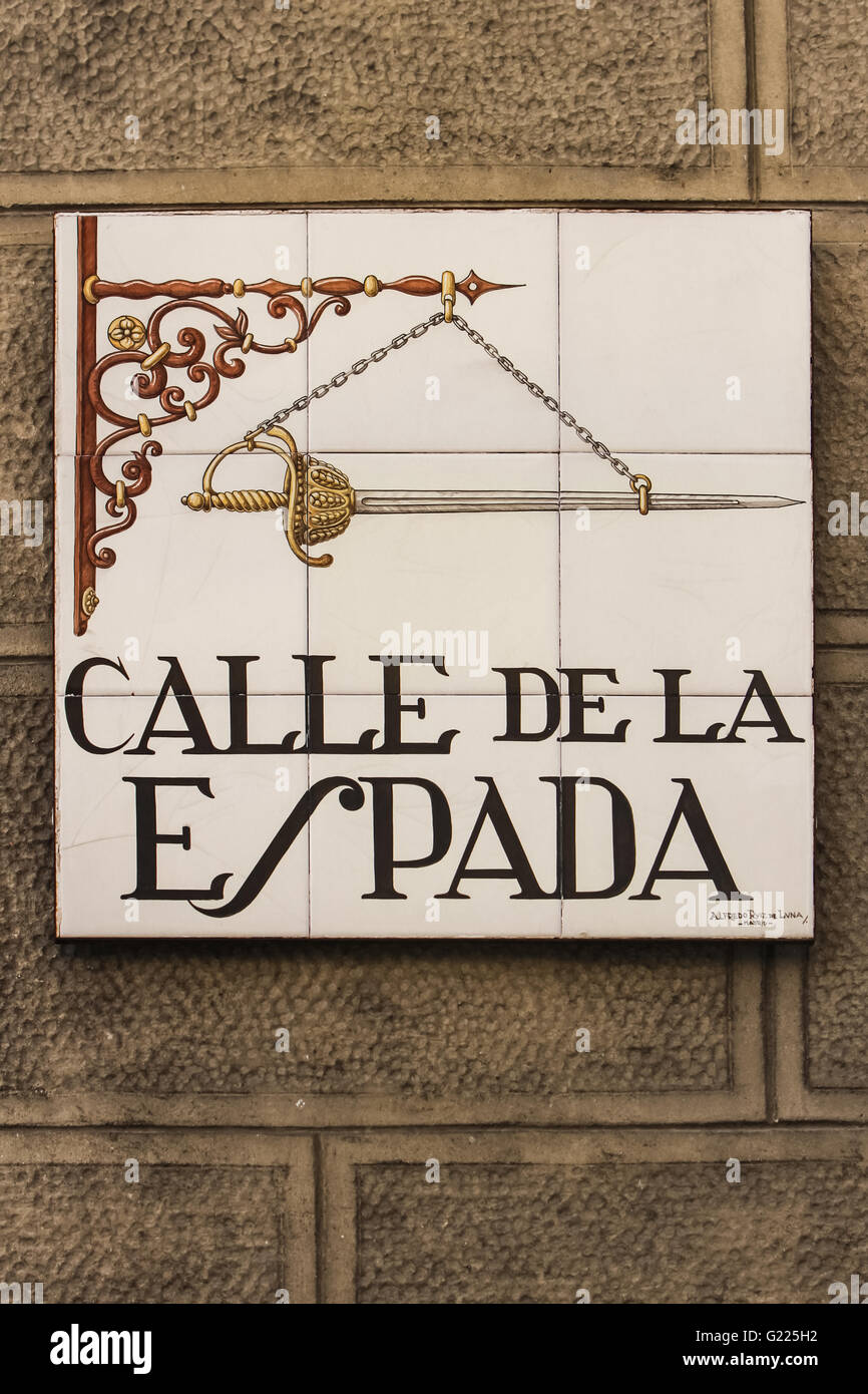 Vintage painted signs hi-res stock photography and images - Alamy