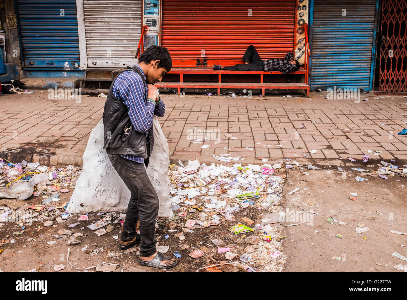 Indian garbage collection hi-res stock photography and images - Alamy