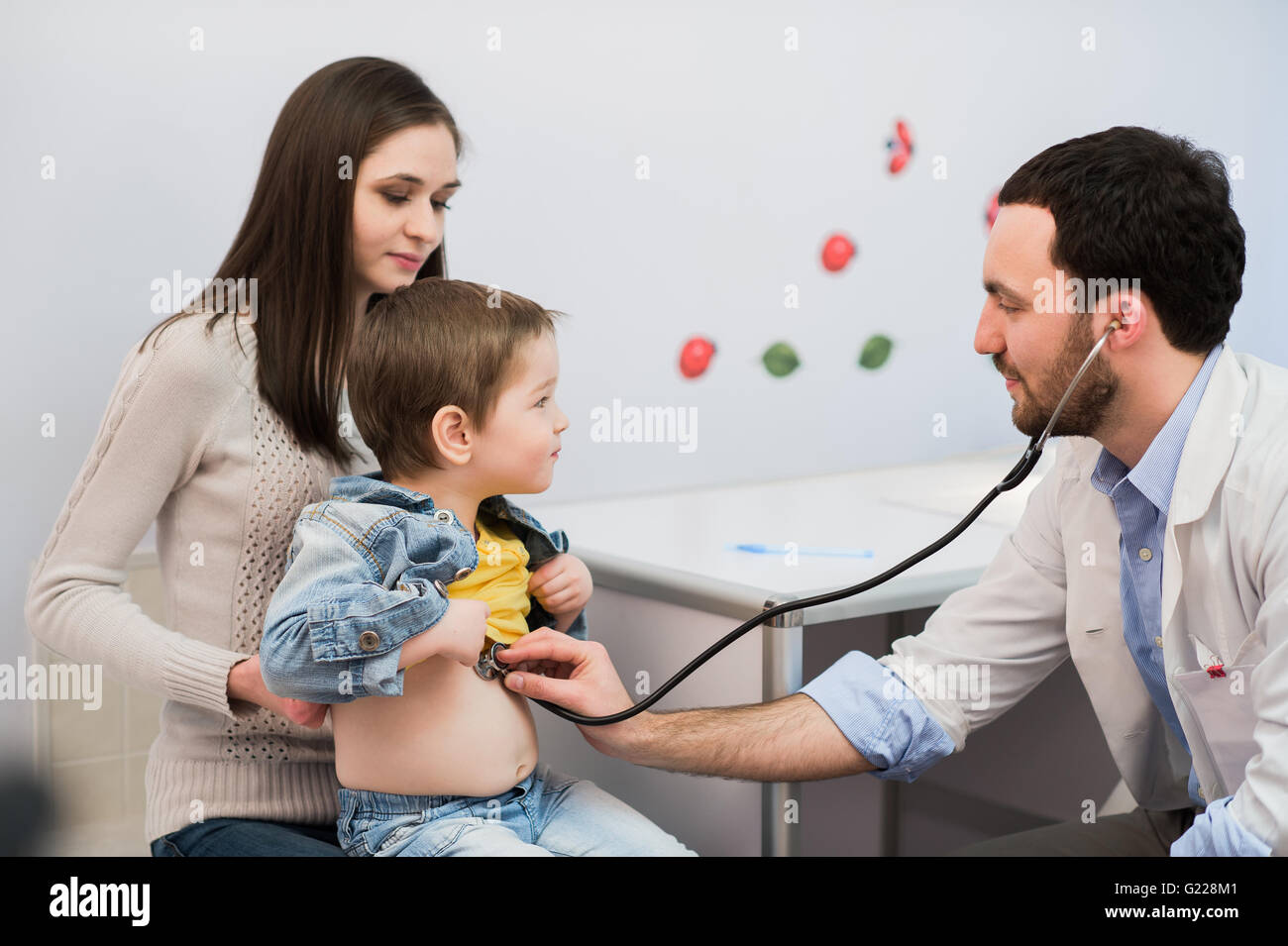 School nurse office hi-res stock photography and images - Alamy
