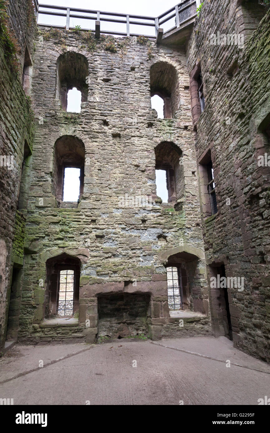 Stone castle interior hi-res stock photography and images - Alamy