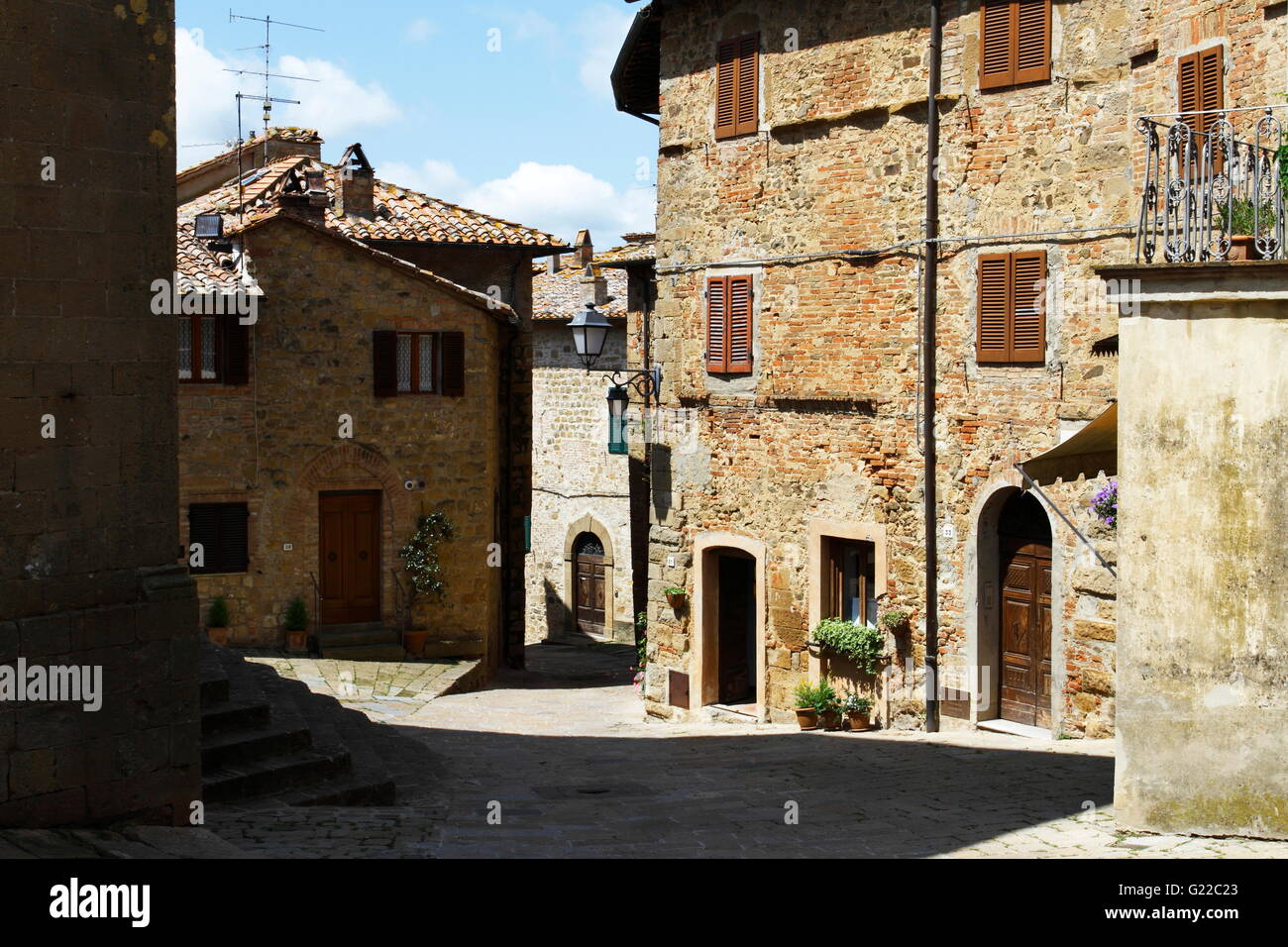 Monticchiello village hi-res stock photography and images - Alamy