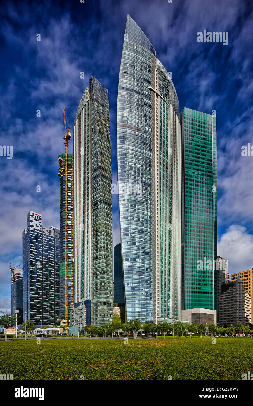 The Sail @ Marina Bay in Singapore on July 7, 2012 Stock Photo - Alamy