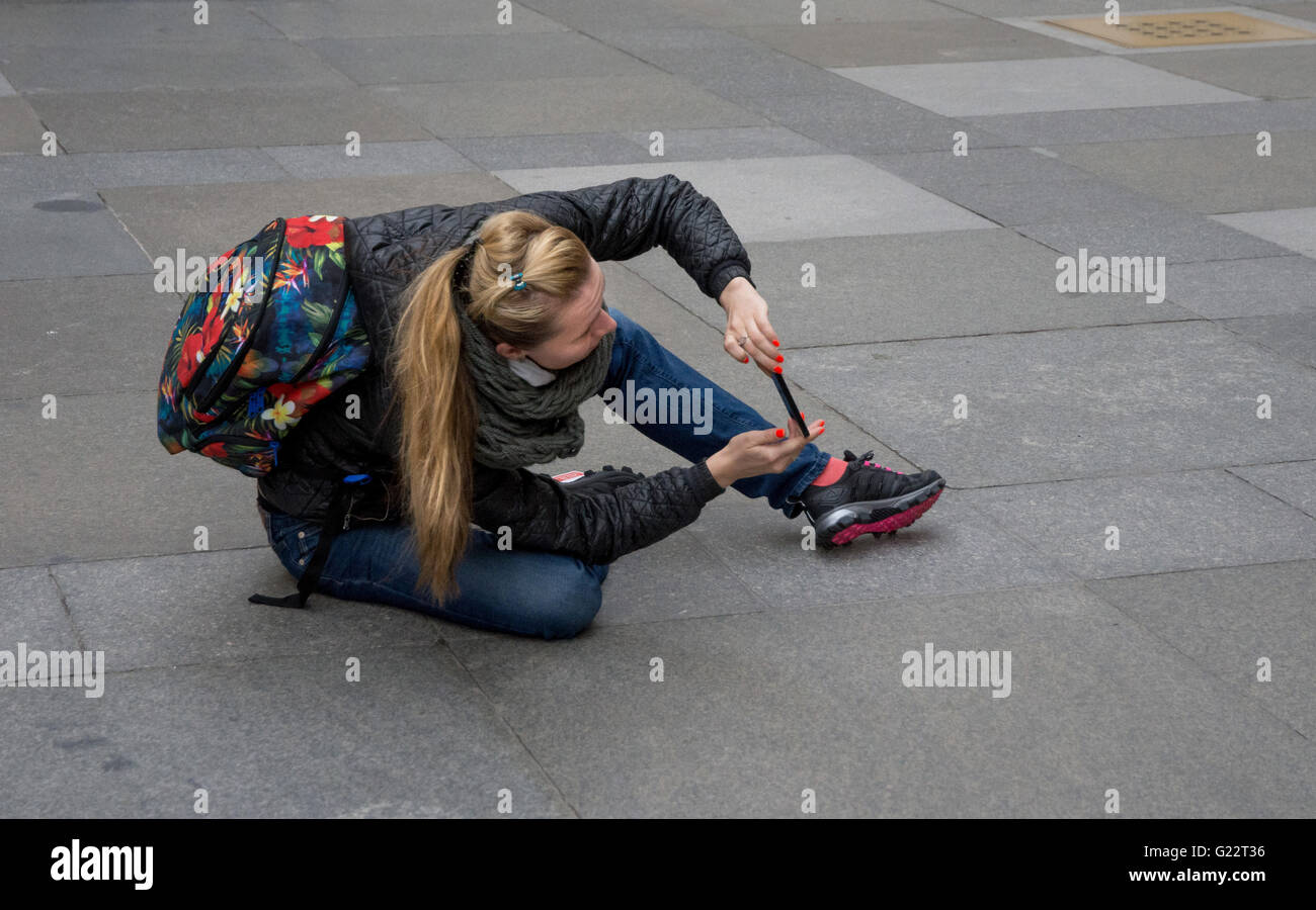 Contortionist photographer hi-res stock photography and images - Alamy