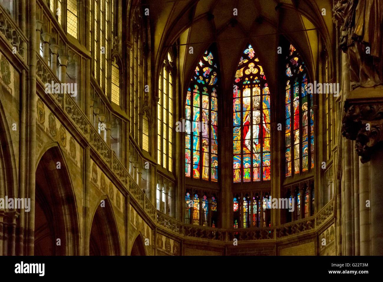 Interior and Stained glass windows of St. Vitus Cathedral, Prague ...