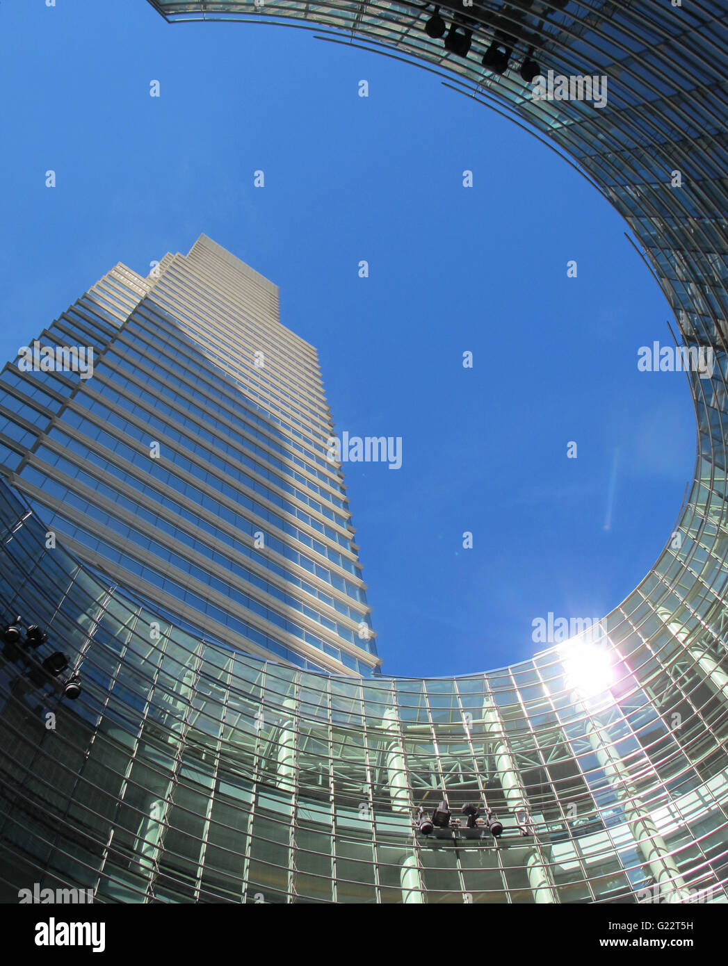 Bloomberg tower, luxury apartment building designed by Cesar Peli and ...