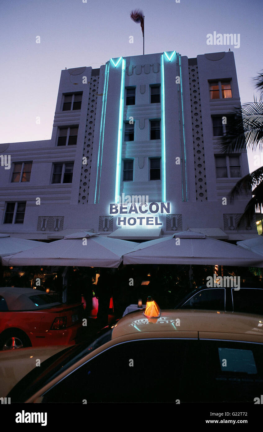 Art deco architecture miami beach hi-res stock photography and images ...