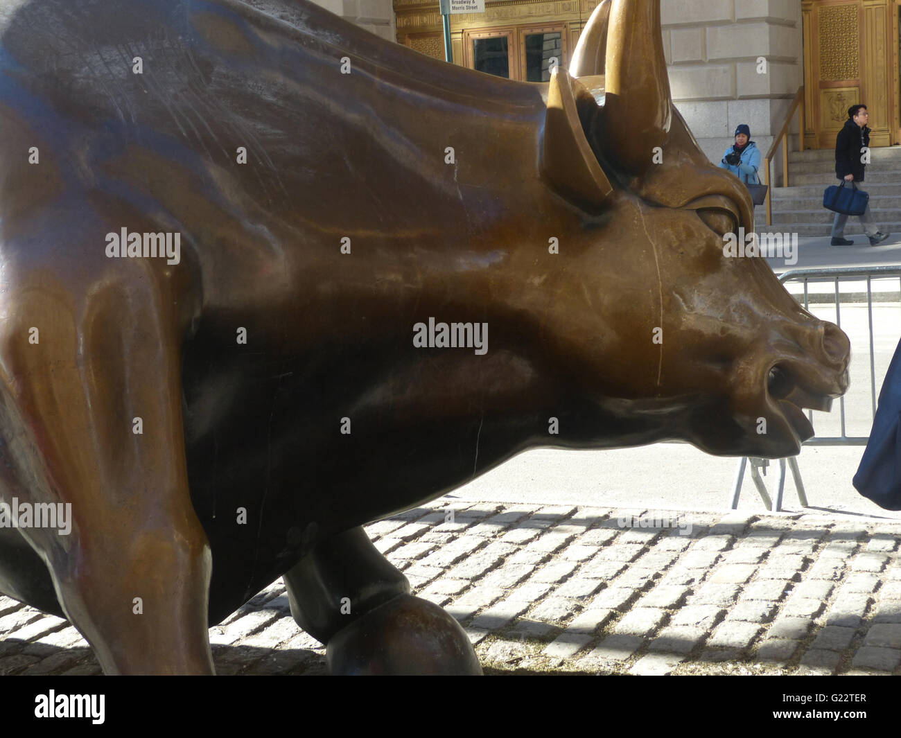 Broadway bull hi-res stock photography and images - Alamy