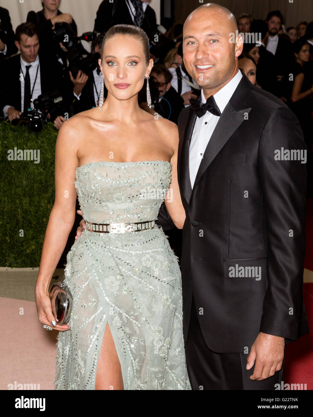 Derek jeter and hannah davis hi-res stock photography and images - Alamy