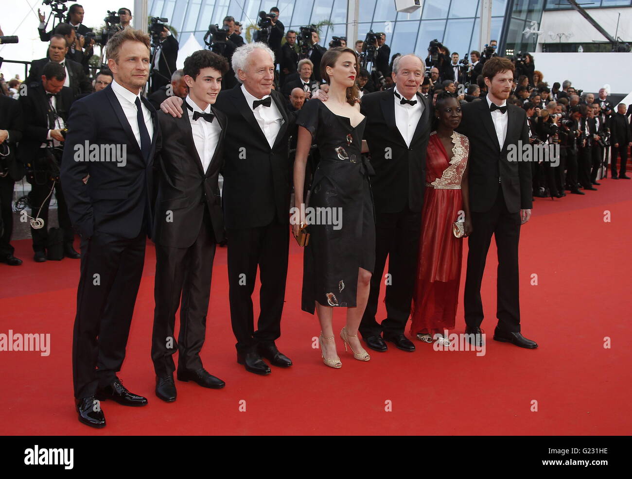 epa05315017 (L-R) Belgian actor Jeremie Renier, Belgian actor Louka ...