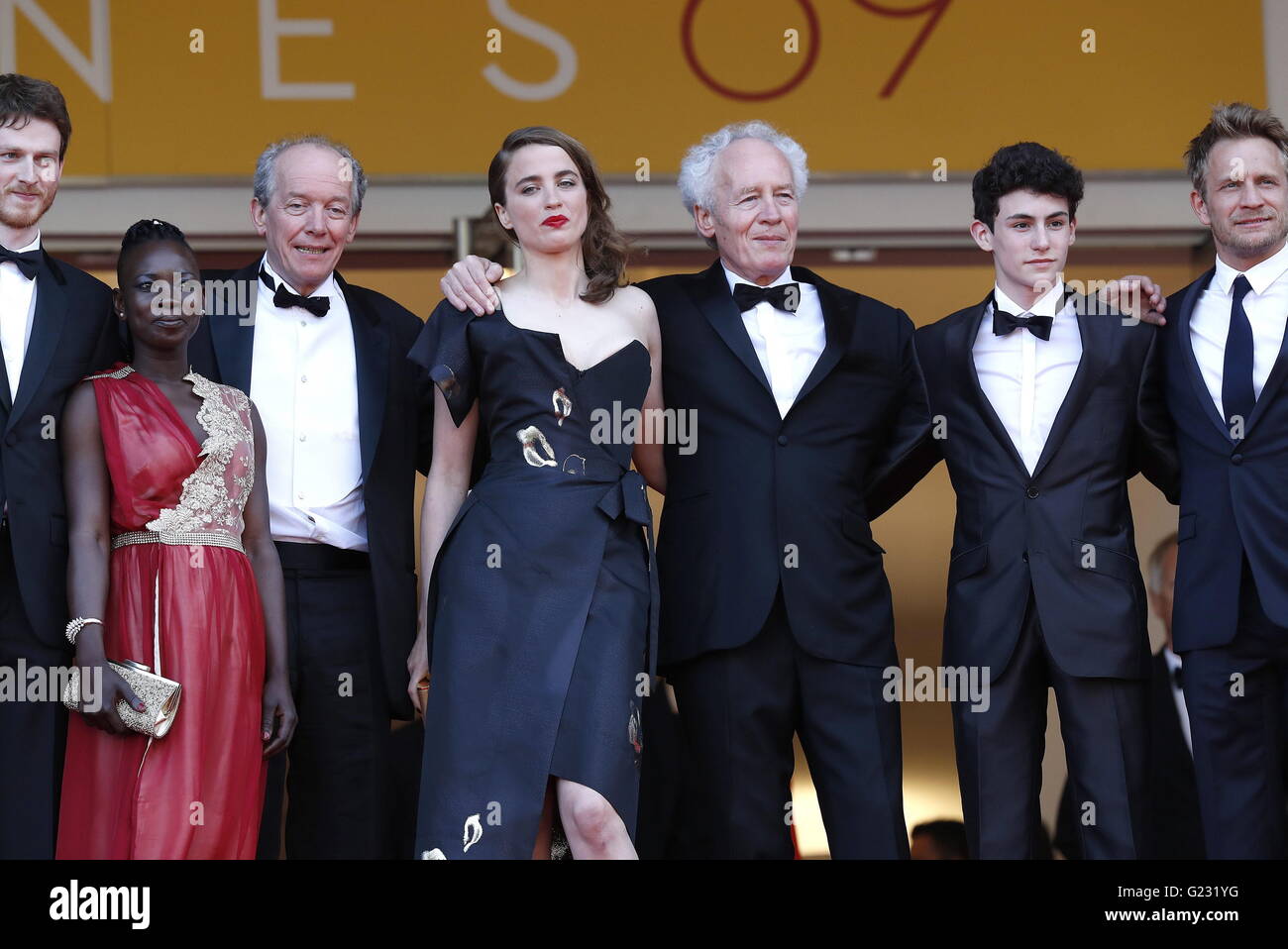 Cannes, France. 18th May, 2016. epa05315106 (L-R) Burkina Faso actress ...