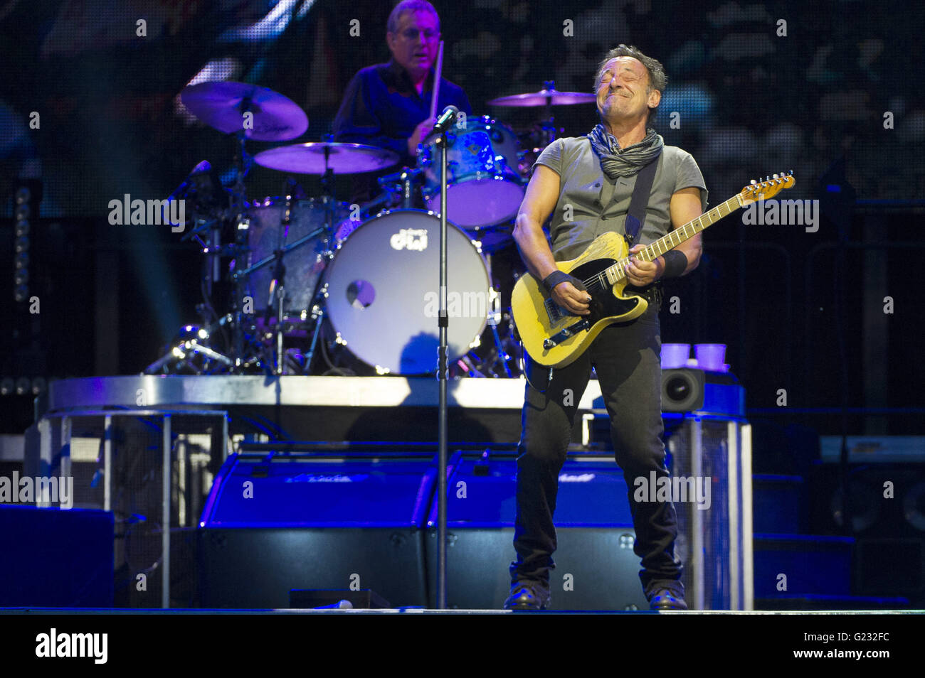 Madrid, Spain. 21st May, 2016. Bruce Springsteen performs live on stage ...