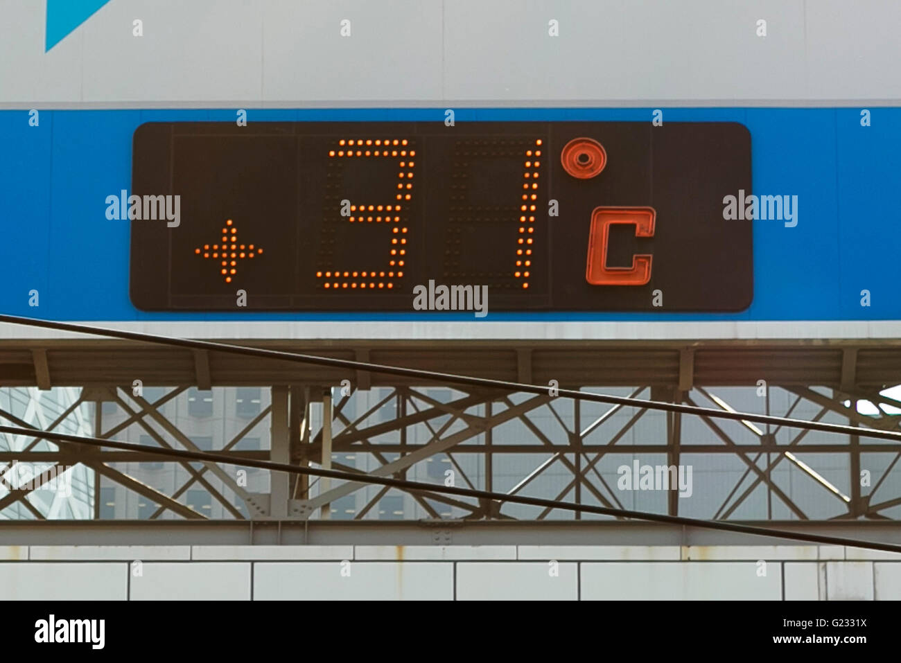 A thermometer said 31 degrees Celsius at Shinjuku on May 23, 2016 ...