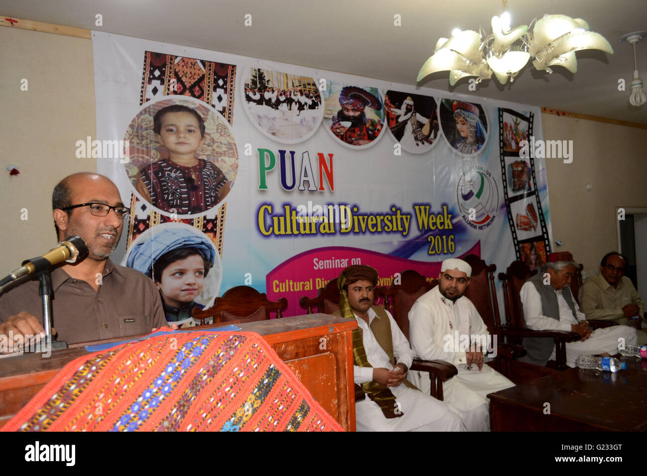 Quetta, Pakistan. 22nd May, 2016. Secretary Cluture Department ...