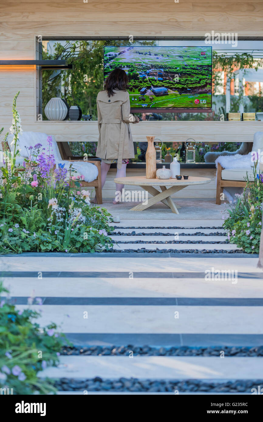 Lg garden hi-res stock photography and images - Alamy