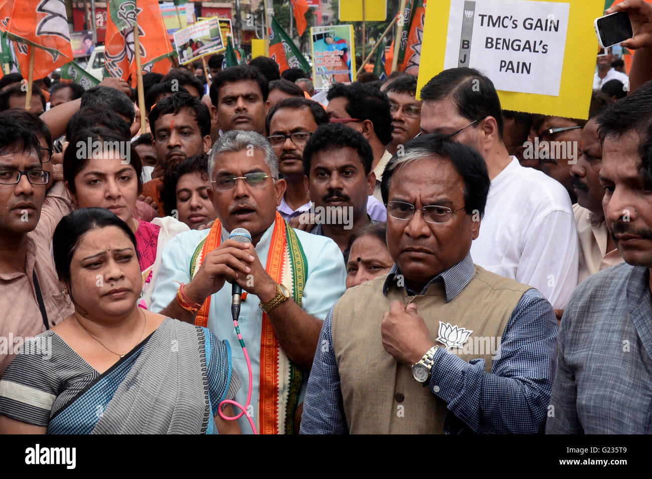 Kolkata, India. 23rd May, 2016. DIlip Ghosh adressing his party member before the rally. BJP ...