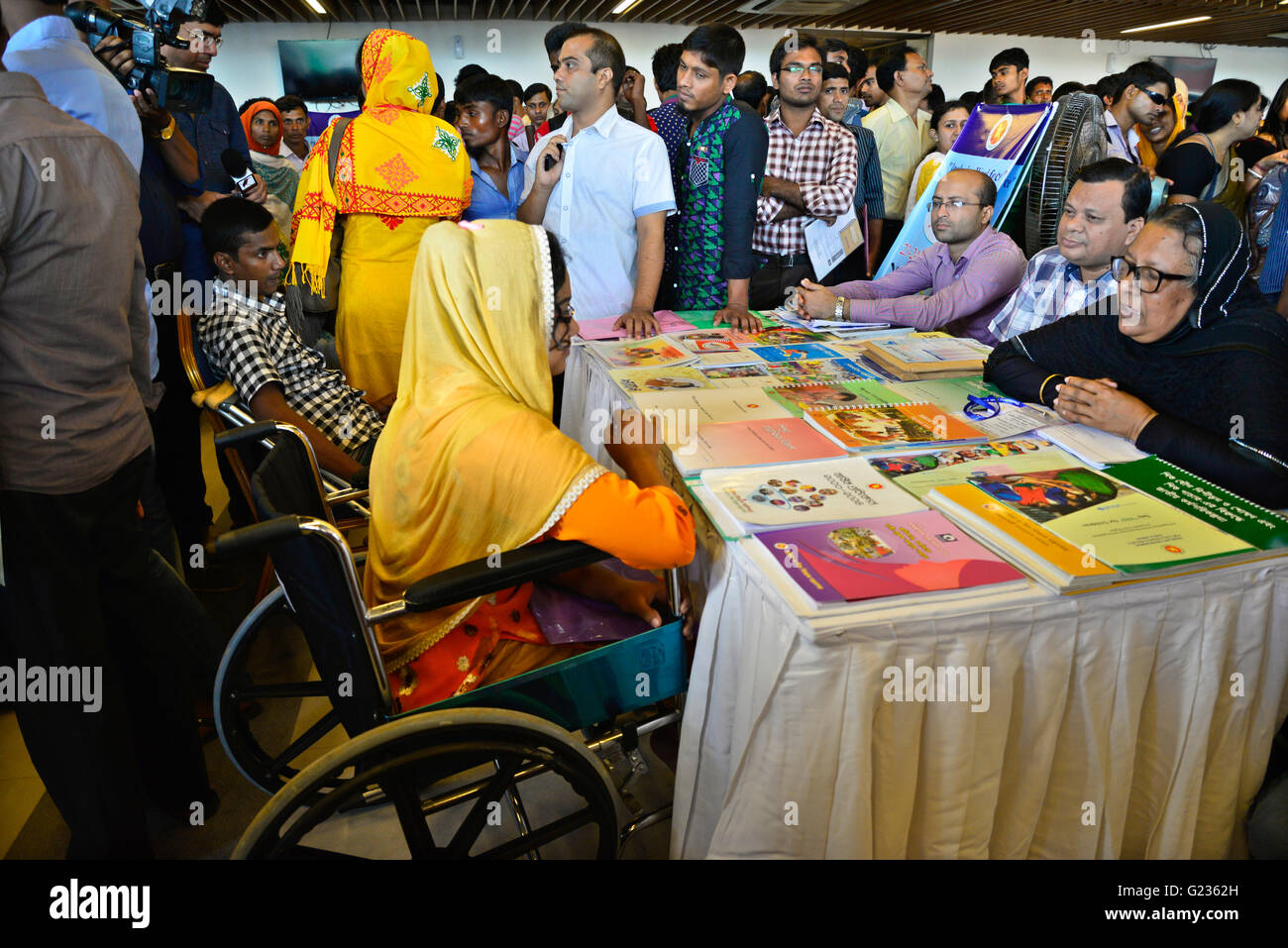 Disable persons attends disability job hi-res stock photography and ...