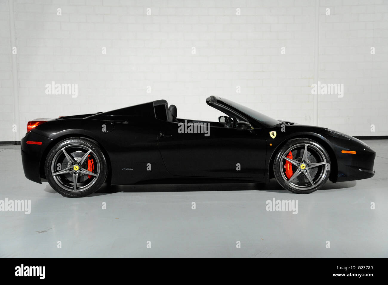 Exterior 2013 Ferrari F458 Spider Stock Photo - Alamy