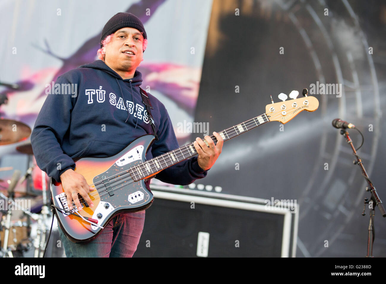 Deftones bassist hi-res stock photography and images - Alamy
