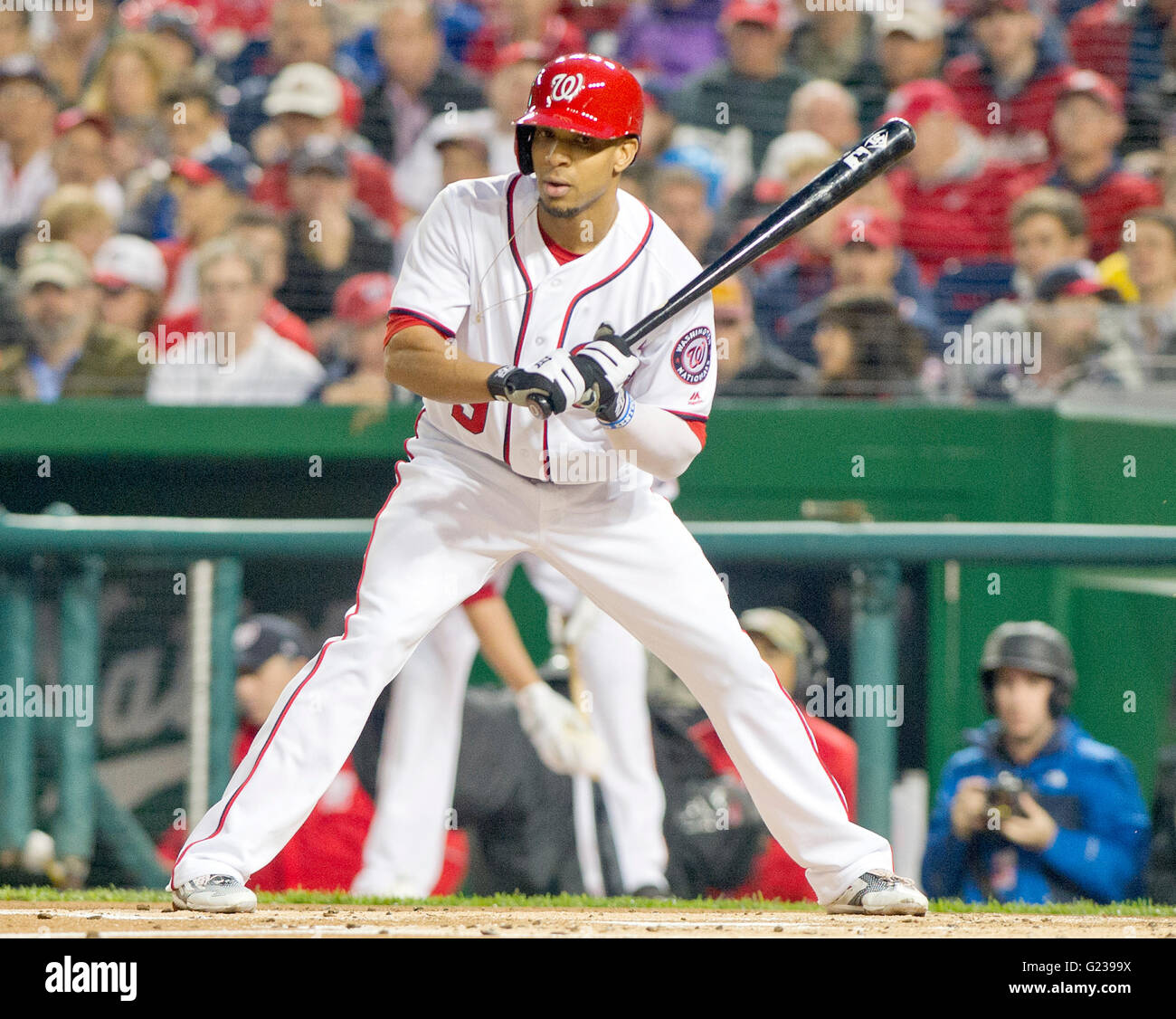 Washington Nationals center fielder Ben Revere (9) bats in the first ...