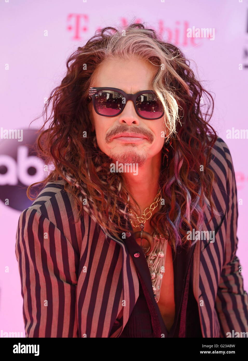 Tyler awards ceremony hi-res stock photography and images - Alamy