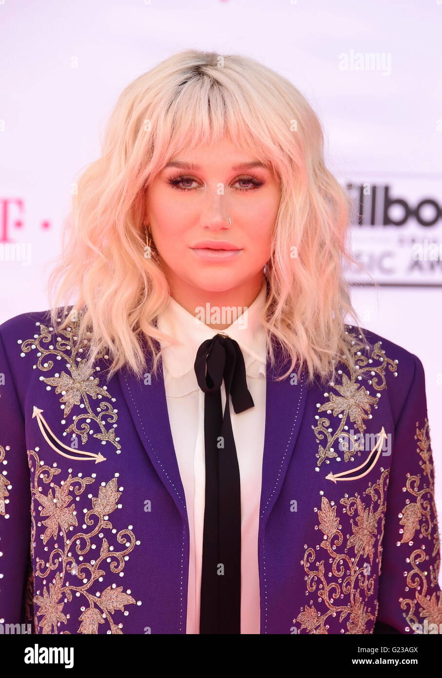 Kesha hi-res stock photography and images - Alamy