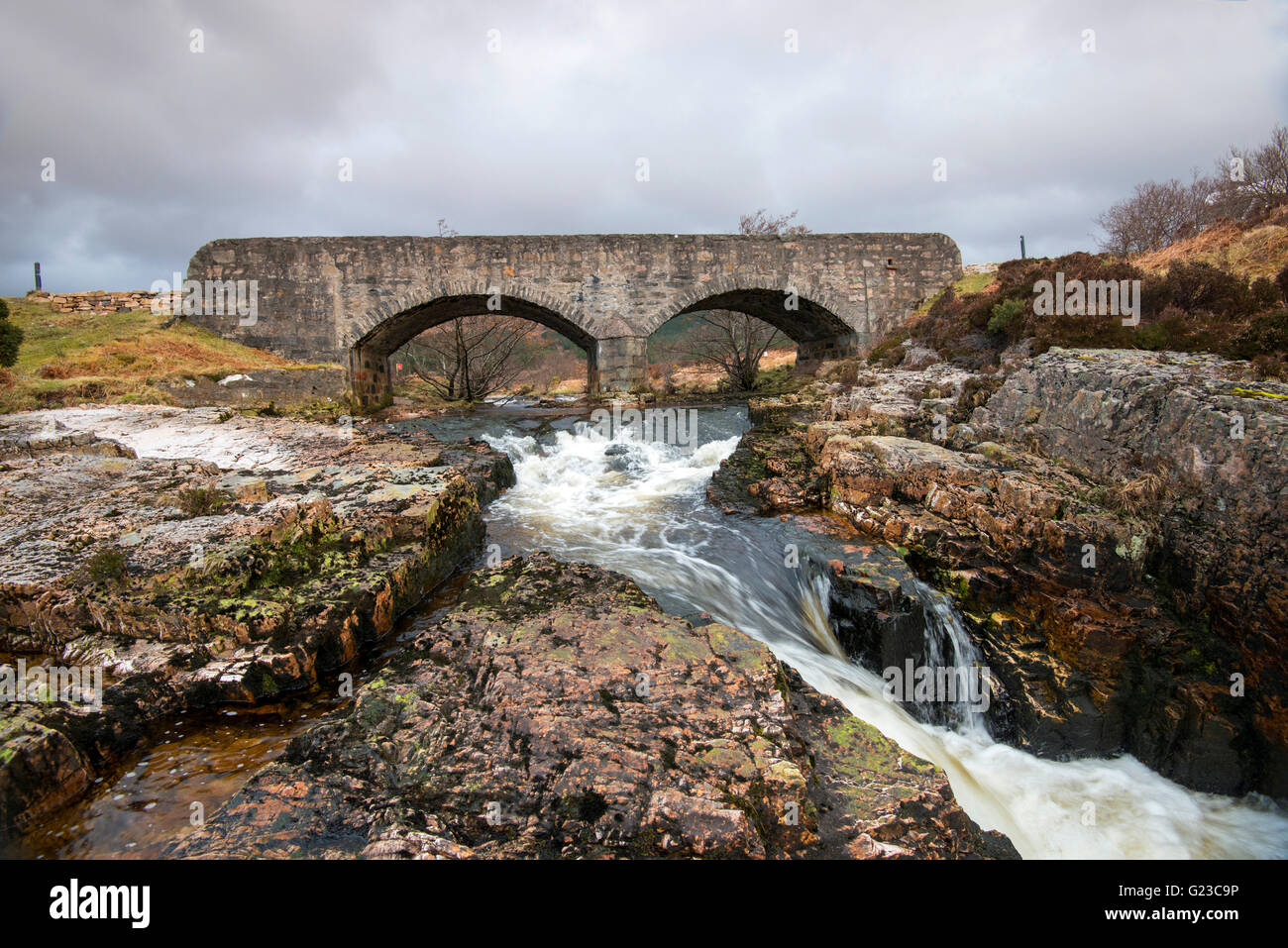 Small stone bridge hi-res stock photography and images - Alamy