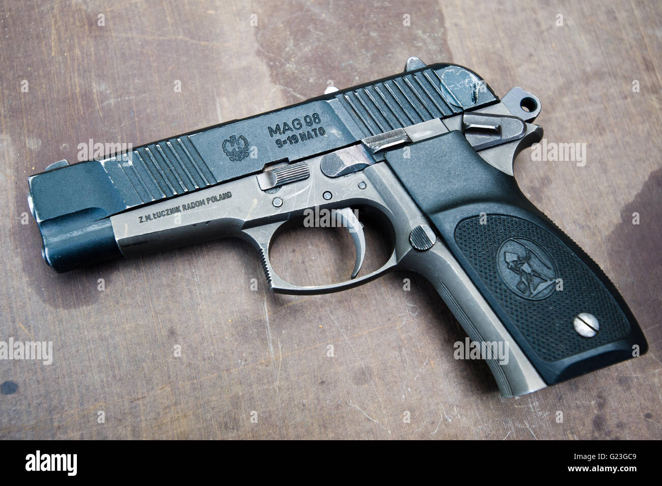 Sieradz, Poland. 30th April, 2016. Polish pistol MAG-98. ©Marcin ...