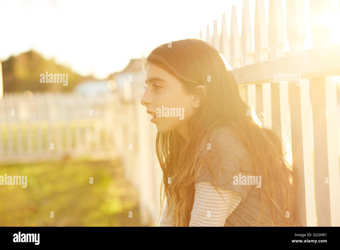 Pretty tween girl hi-res stock photography and images - Alamy