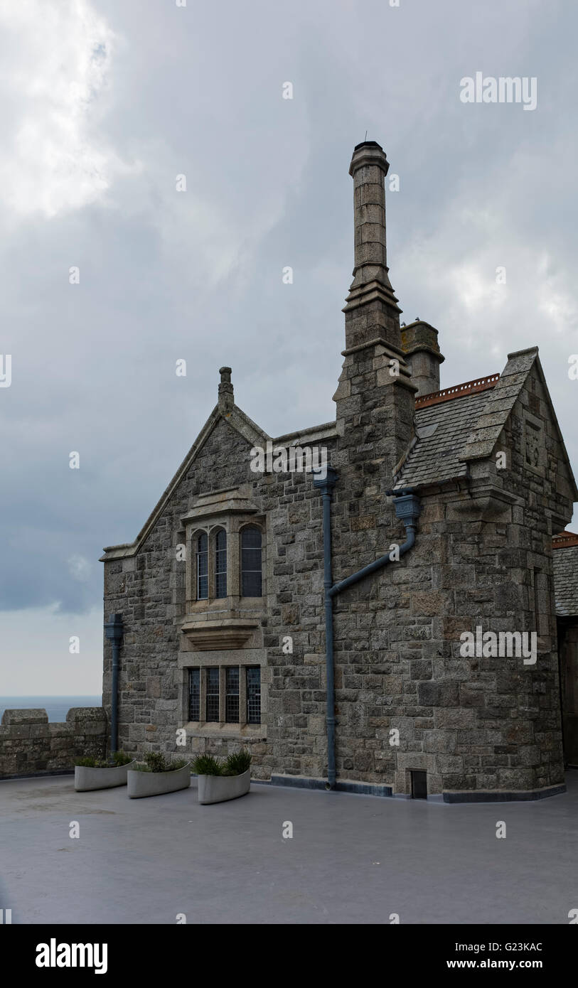 Stone brick building hi-res stock photography and images - Alamy