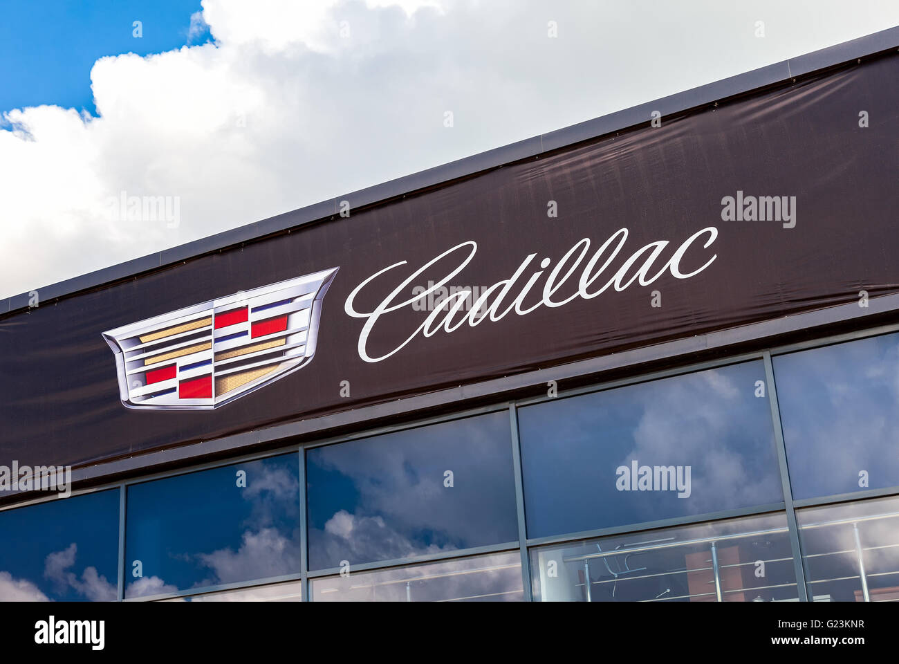 Cadillac logo hi-res stock photography and images - Alamy