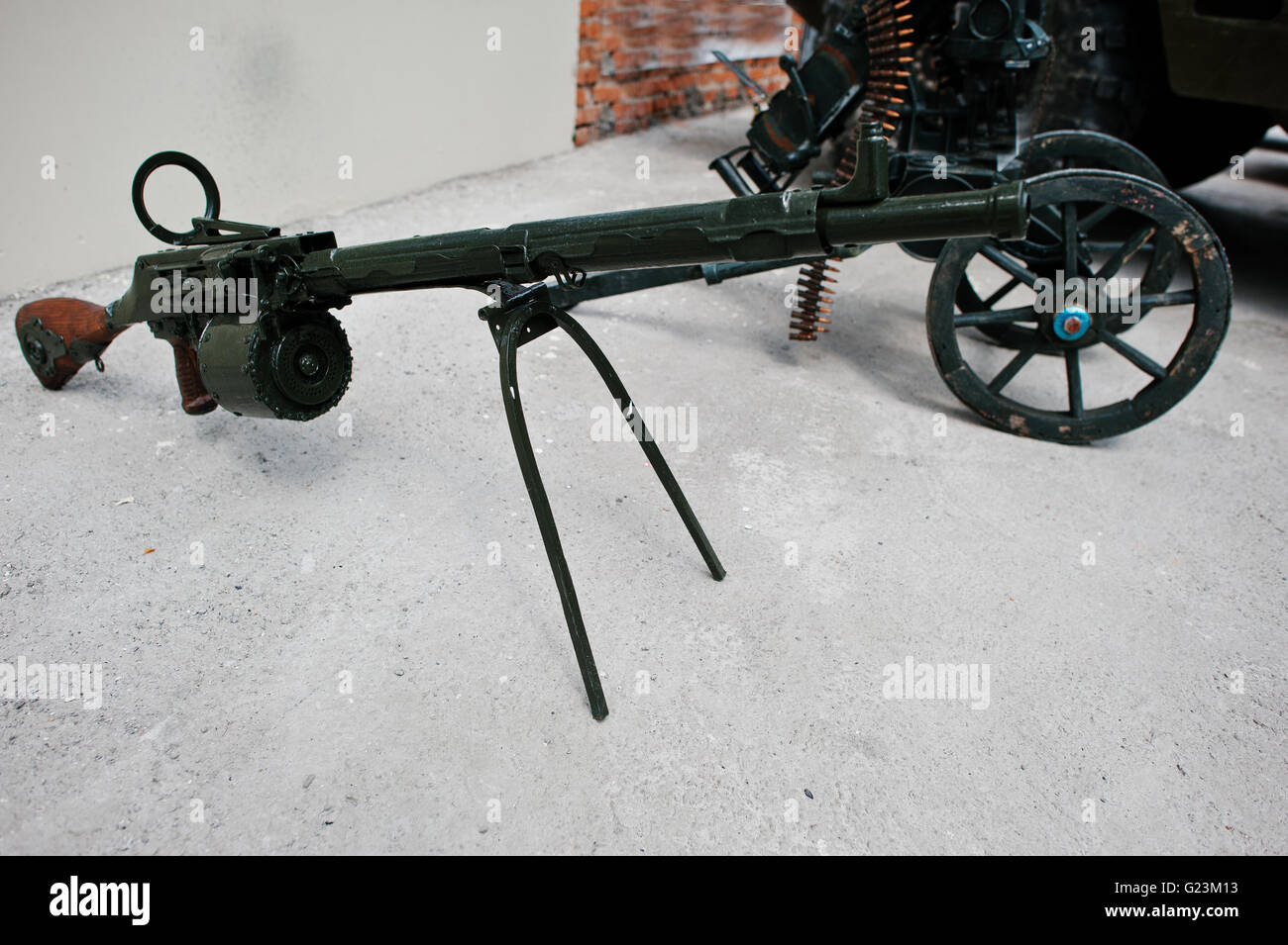 Classic cannon model hi-res stock photography and images - Alamy