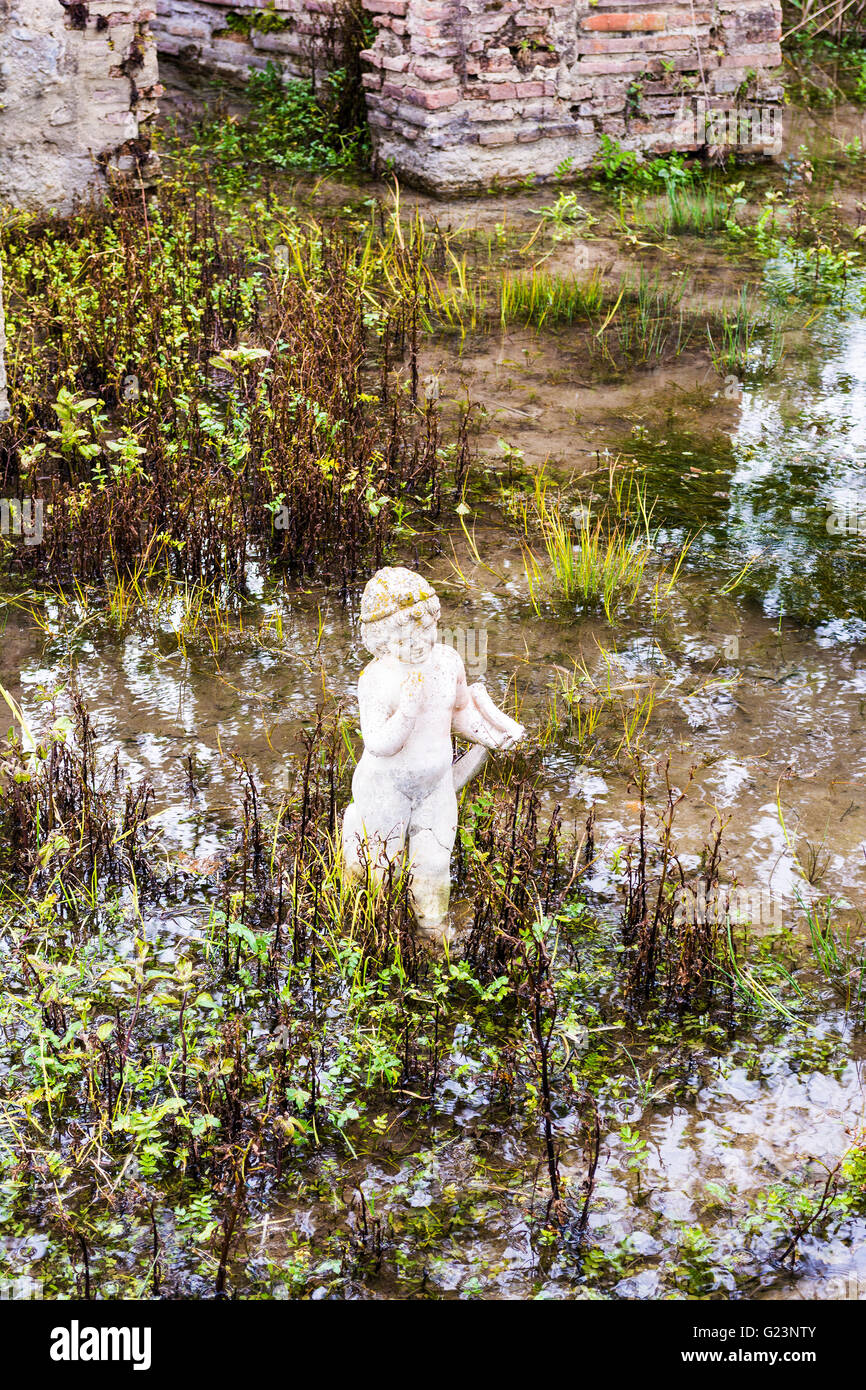Statue in dion greece hi-res stock photography and images - Alamy
