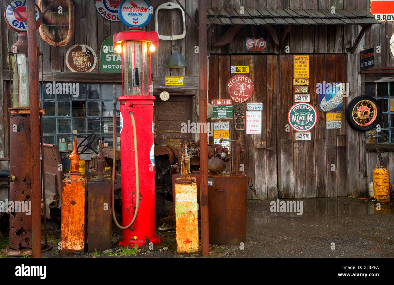 Galvin gas station, Busek Auto Museum, Galvin, Washington Stock Photo ...