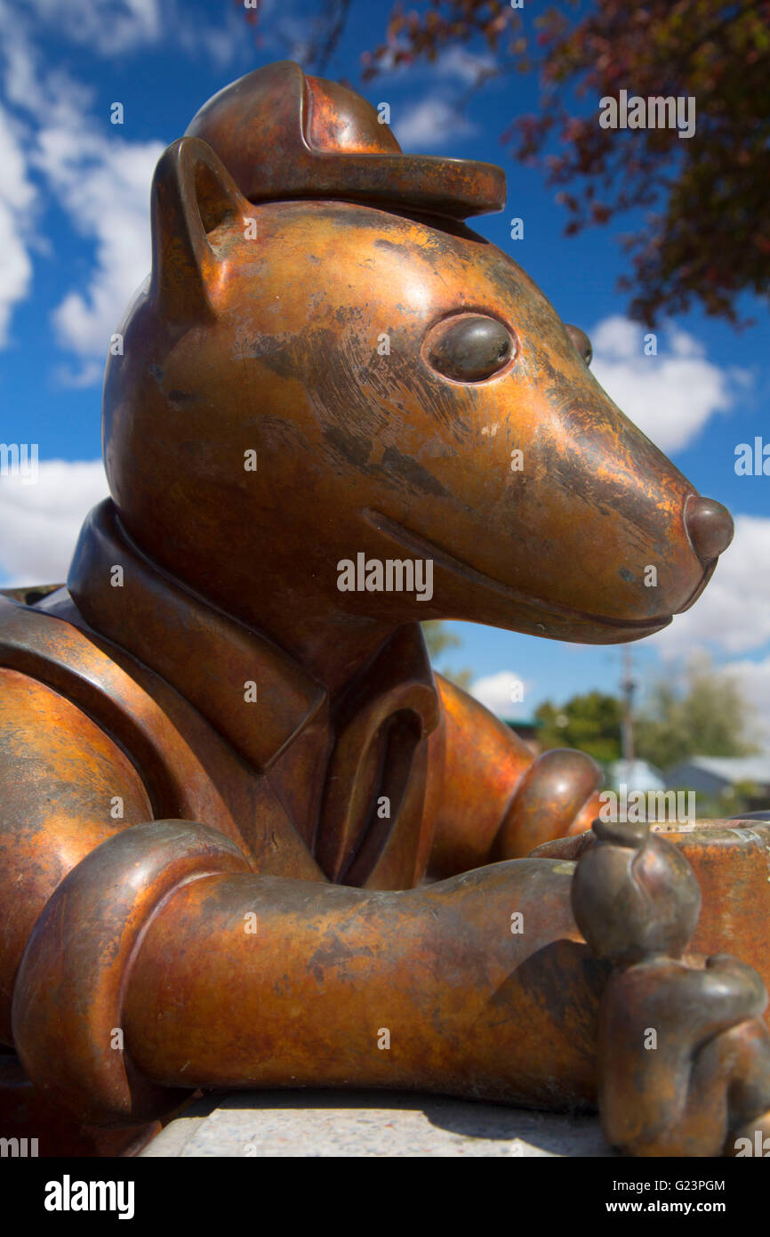 Wild Life bronze sculpture (Opening Day), Connell, Washington Stock ...