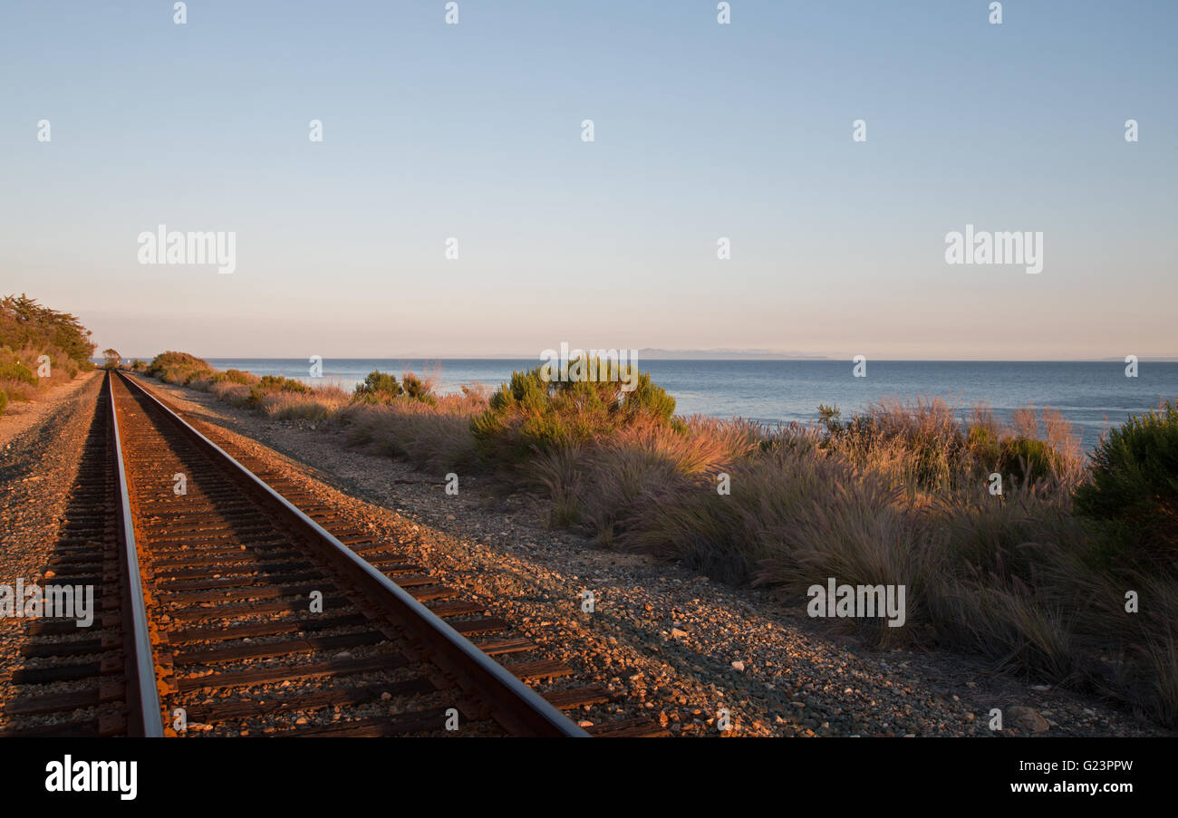 California pacific coast railroad tracks hi-res stock photography and ...