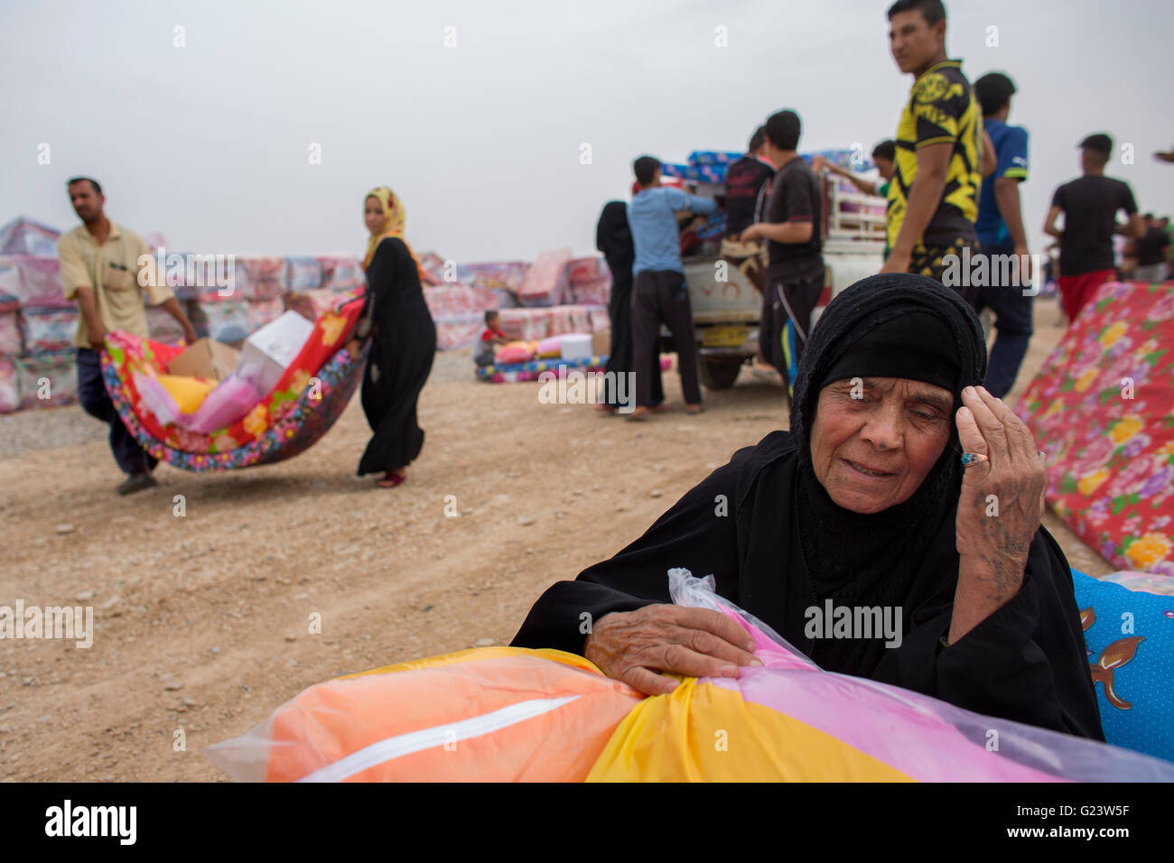 Non Food item distribution to 8000 Internally displaced Iraqi people in ...