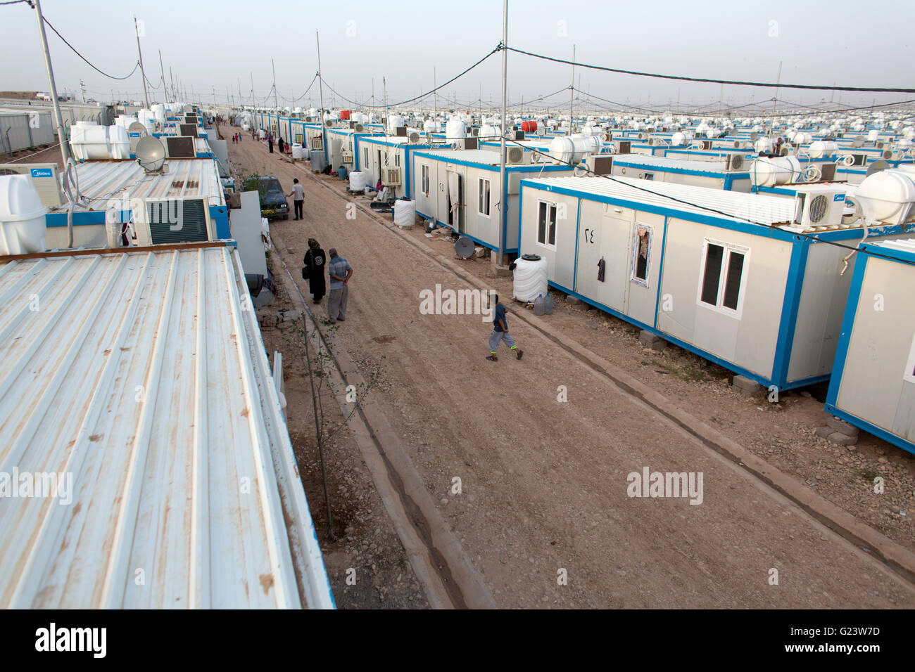 container houses of Iraqi displaced people in Anwald refugee camp ...