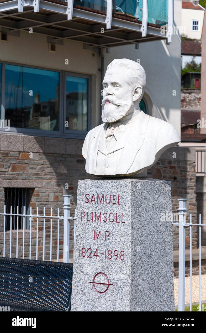 Statue bust of Samuel Plimsoll in Bristol Harbour, England, UK Stock ...