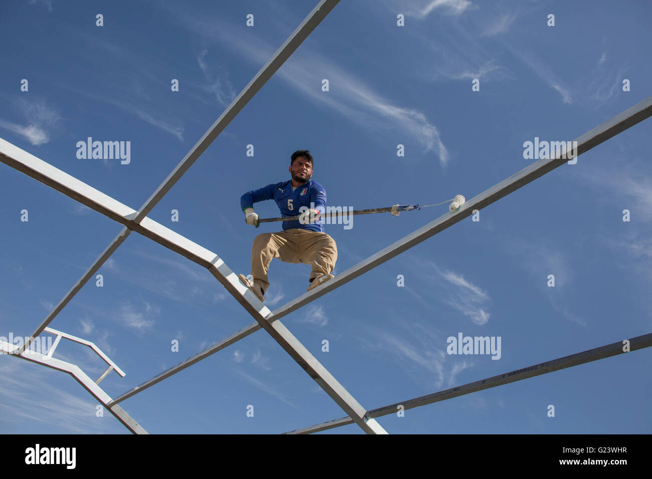 Iraqi worker hi-res stock photography and images - Alamy